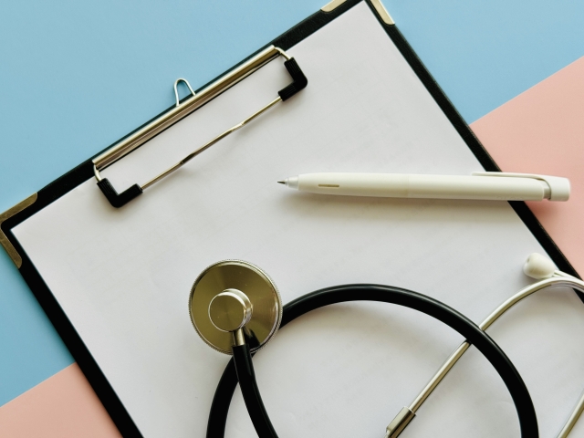 【保存版】50代女性が受けるべき健康診断まとめ｜更年期の不調に備えて | caracoco PRESS